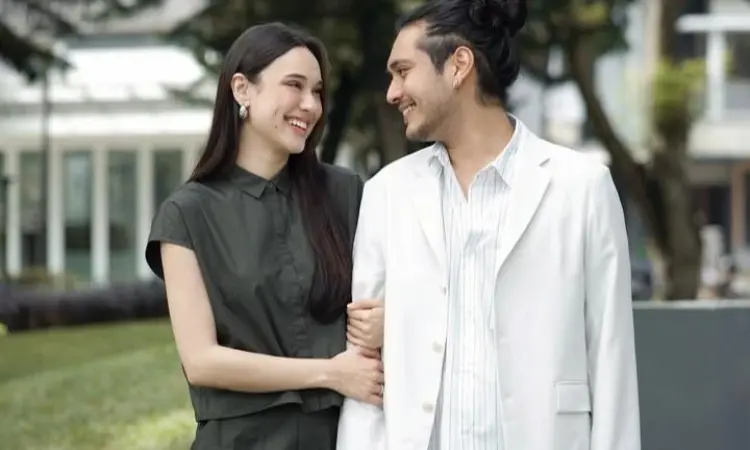 Jadi Couple Goals! Yasmin Napper dan Giorgino Abraham Resmi Putus ...