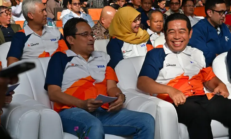 Bank Jakarta Go Global! Kartu Debit Visa Kini Jangkau 200 Negara, Ketua ...