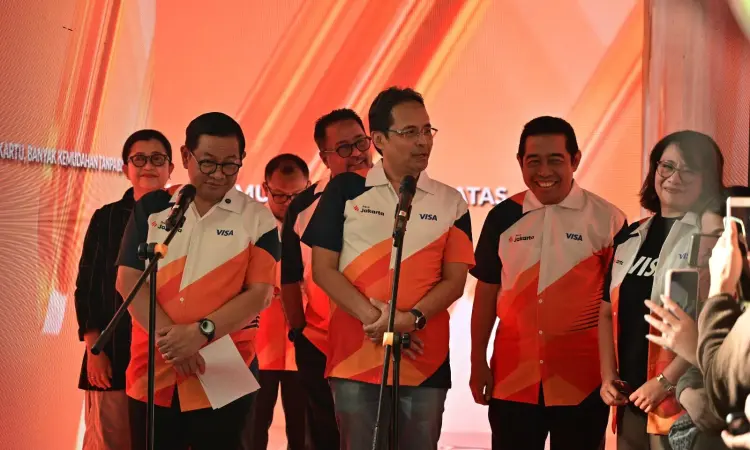 Bank Jakarta Go Global! Kartu Debit Visa Kini Jangkau 200 Negara, Ketua ...